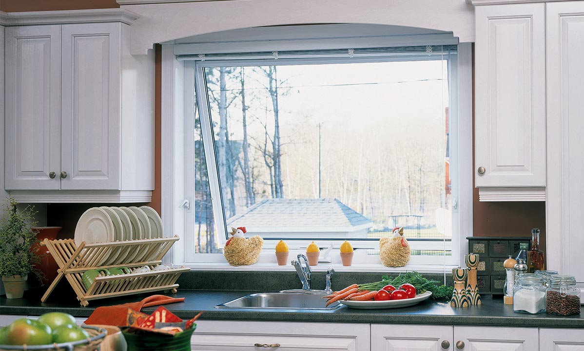 Vinyl Awning Windows for Kitchen, Bathroom & More | Heritage Windows ...